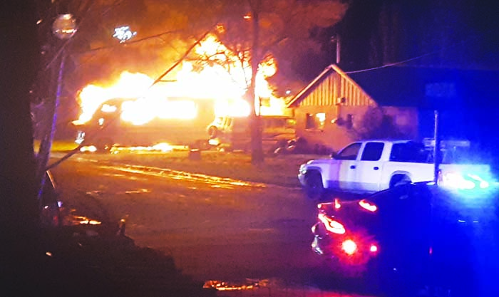 Fire destroys motorhome in Baker City | Baker City Herald